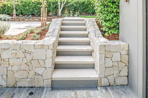 Irregular Foster Sandstone Cladding Brisbane, Gold Coast and Sunshine ...